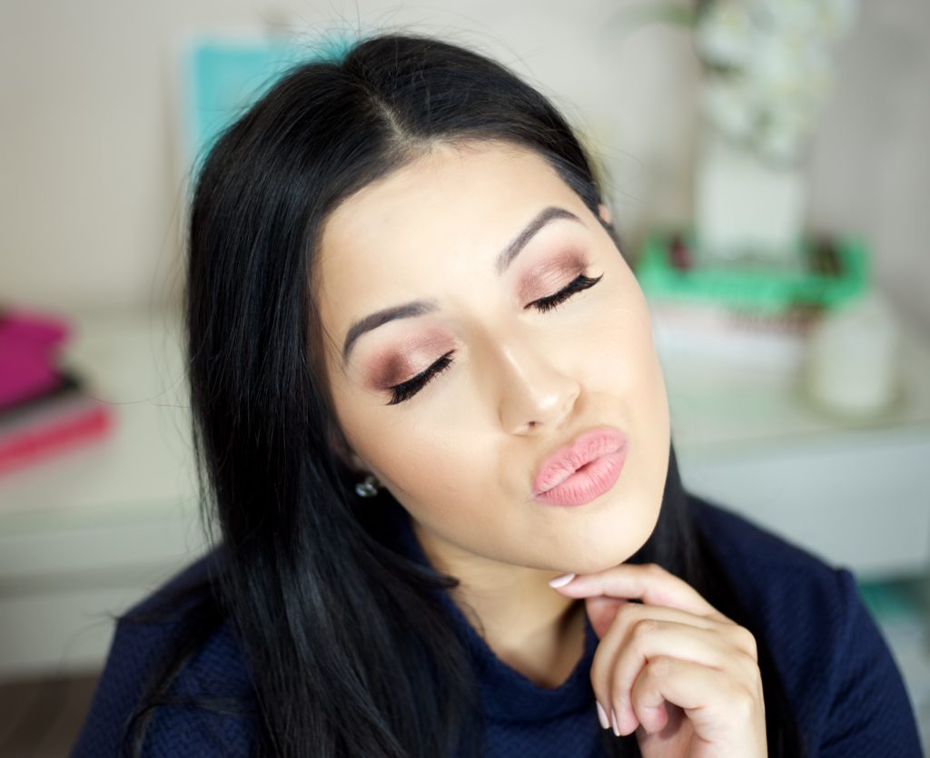 Cranberry & Gold Eye Makeup Tutorial - The Grey Ink